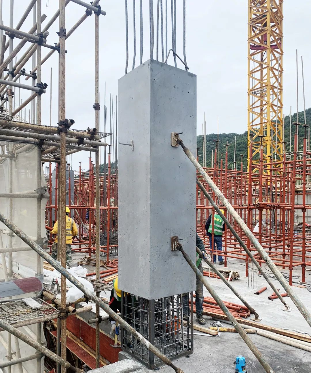 上华智造 | UHPC模壳柱——竖向预制构件新宠儿 - 上华建科 - 上华建科